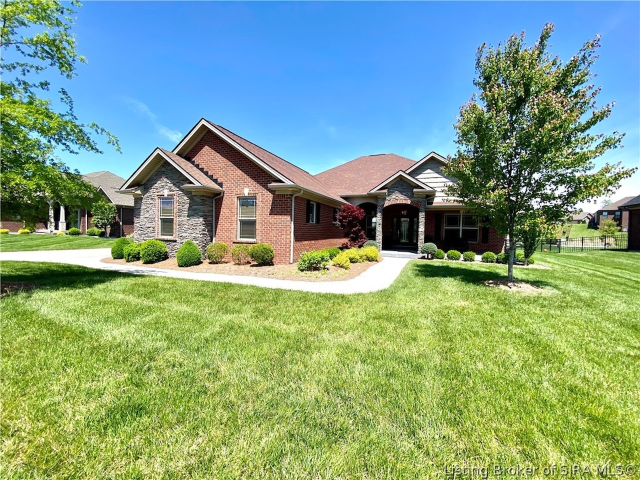 11022 Winged Foot Dr Sellersburg, IN 47172 | MLS 202407483