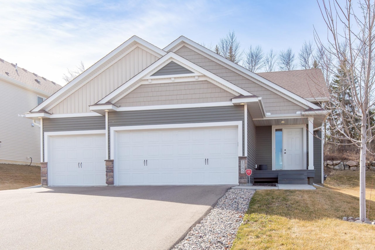 1346 Meadow Lane Shakopee, MN 55379 | MLS 6557922