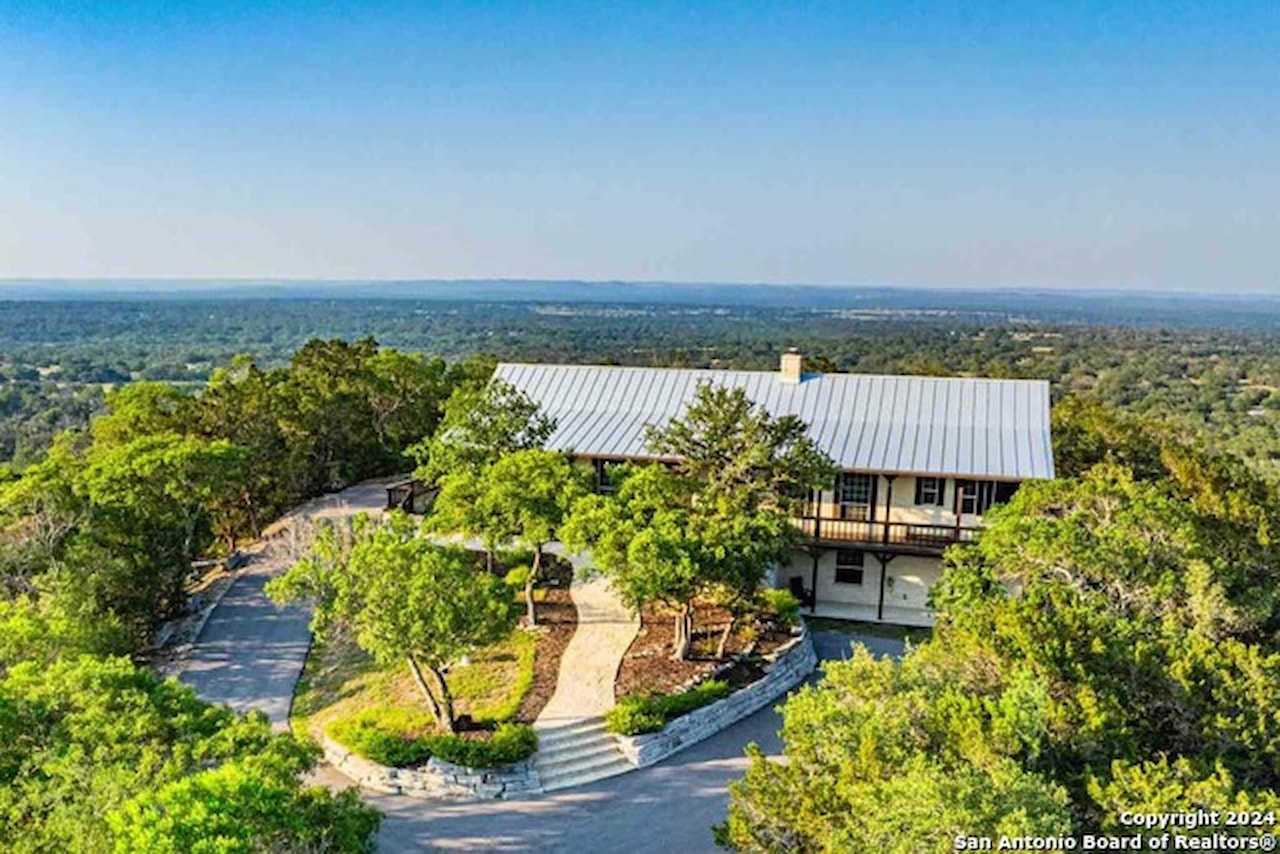 For sale 38 Seewald Rd Boerne, TX farm for sale
