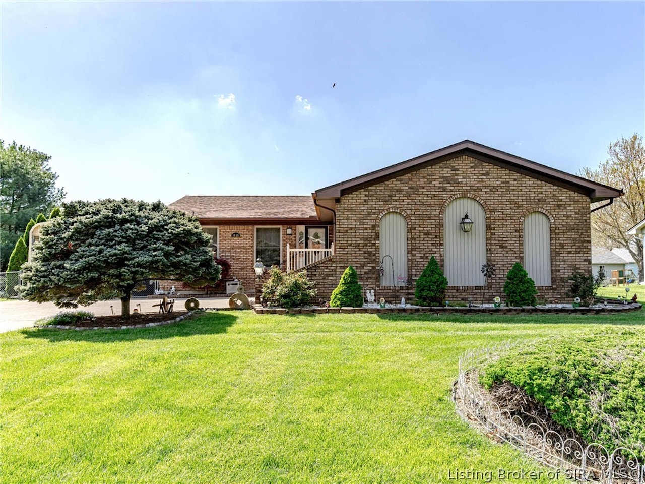 1945 Kennedy Dr NW Corydon, IN 47112 | MLS 202407935