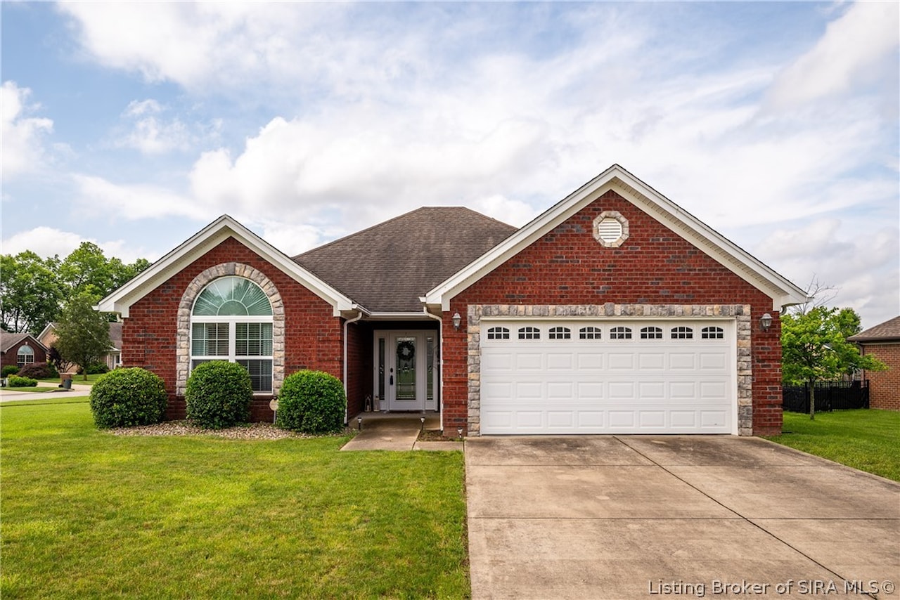 5502 Covington Dr Charlestown, IN 47111 | MLS #202408139