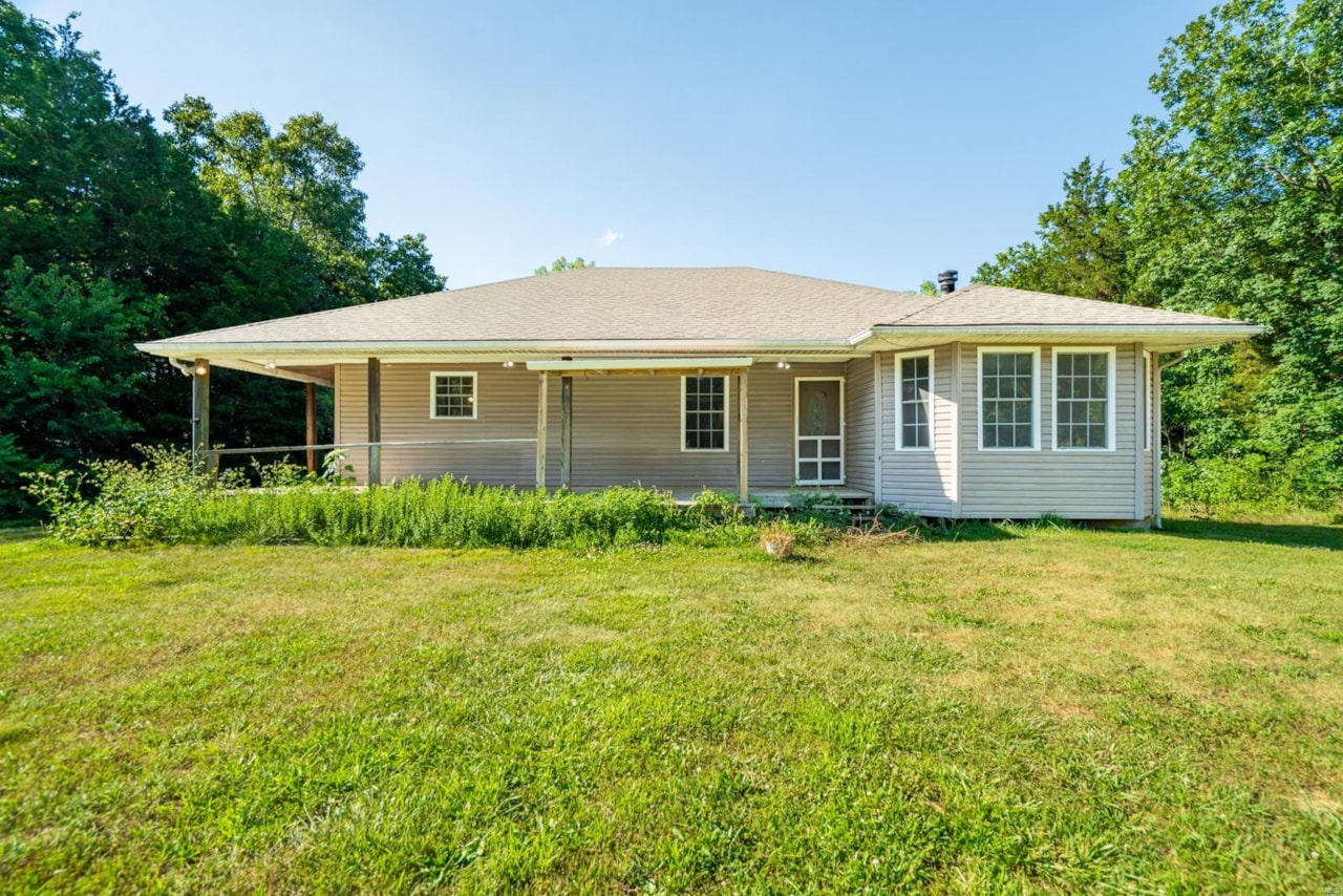 420 County Road 2083 in Salem, MO