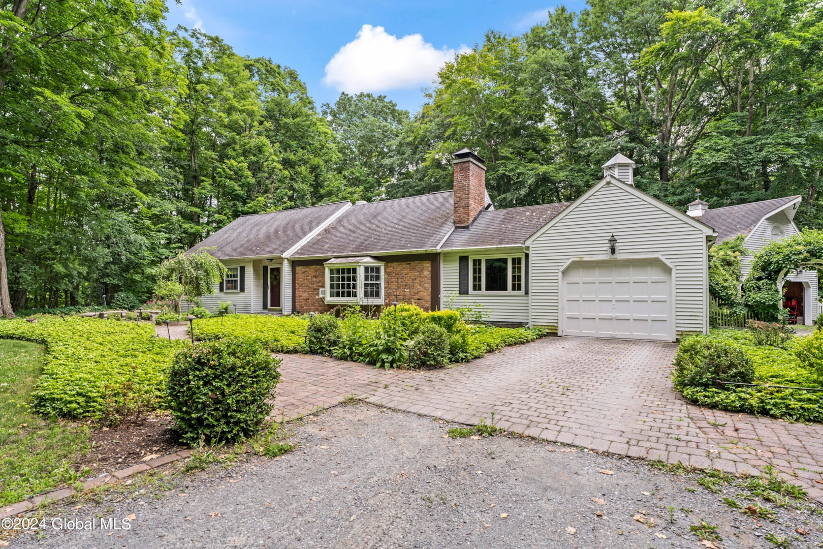 962 Grooms Rd Rexford, NY 12148 | MLS 202420316