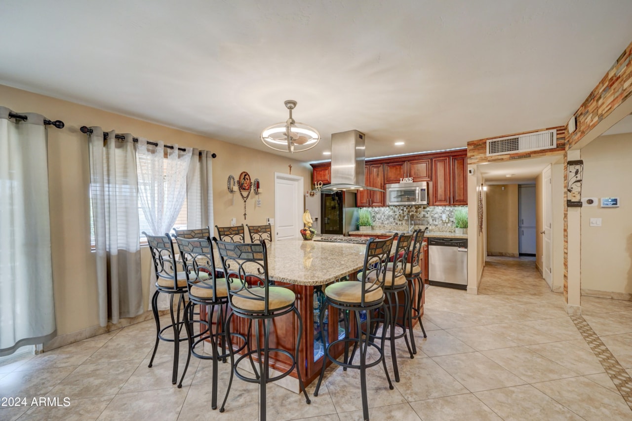 11816 N 33rd Circle Phoenix, AZ 85029 | MLS 6725531