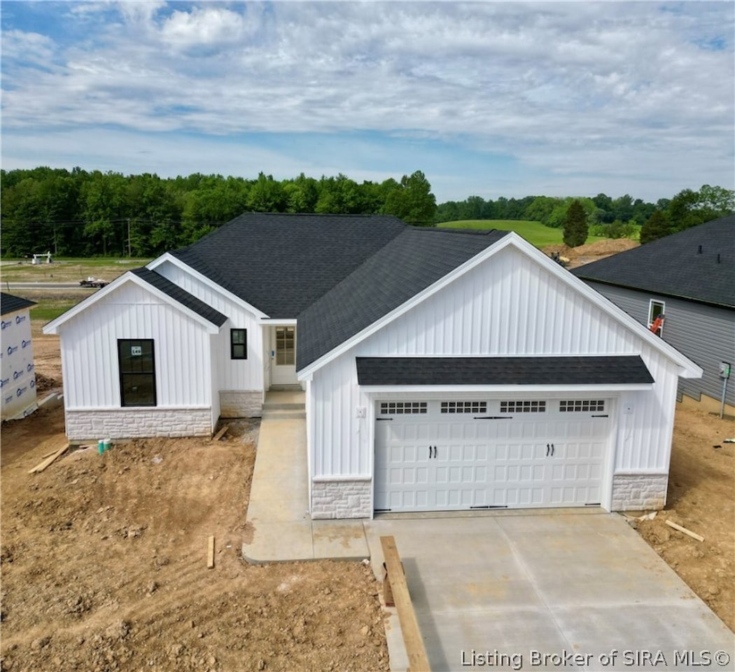 2406 Johnson Pass Memphis, IN 47143 | MLS #202406082
