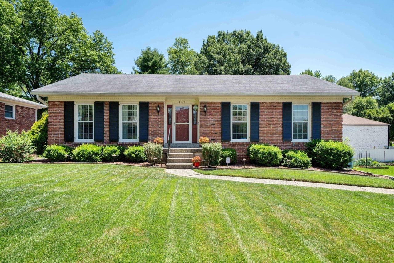 3415 Gonewind Dr Louisville, KY 40299 | MLS #24013114