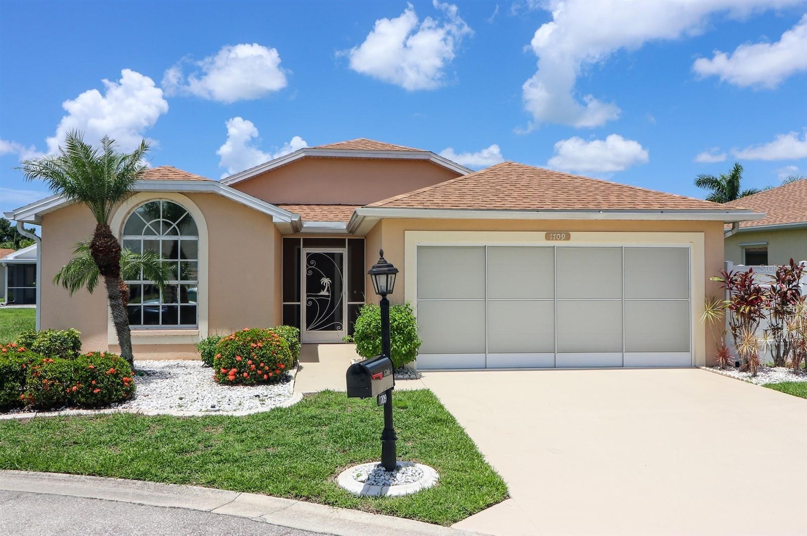 1709 Palace Ct Punta Gorda, FL 33980 | MLS C7494110