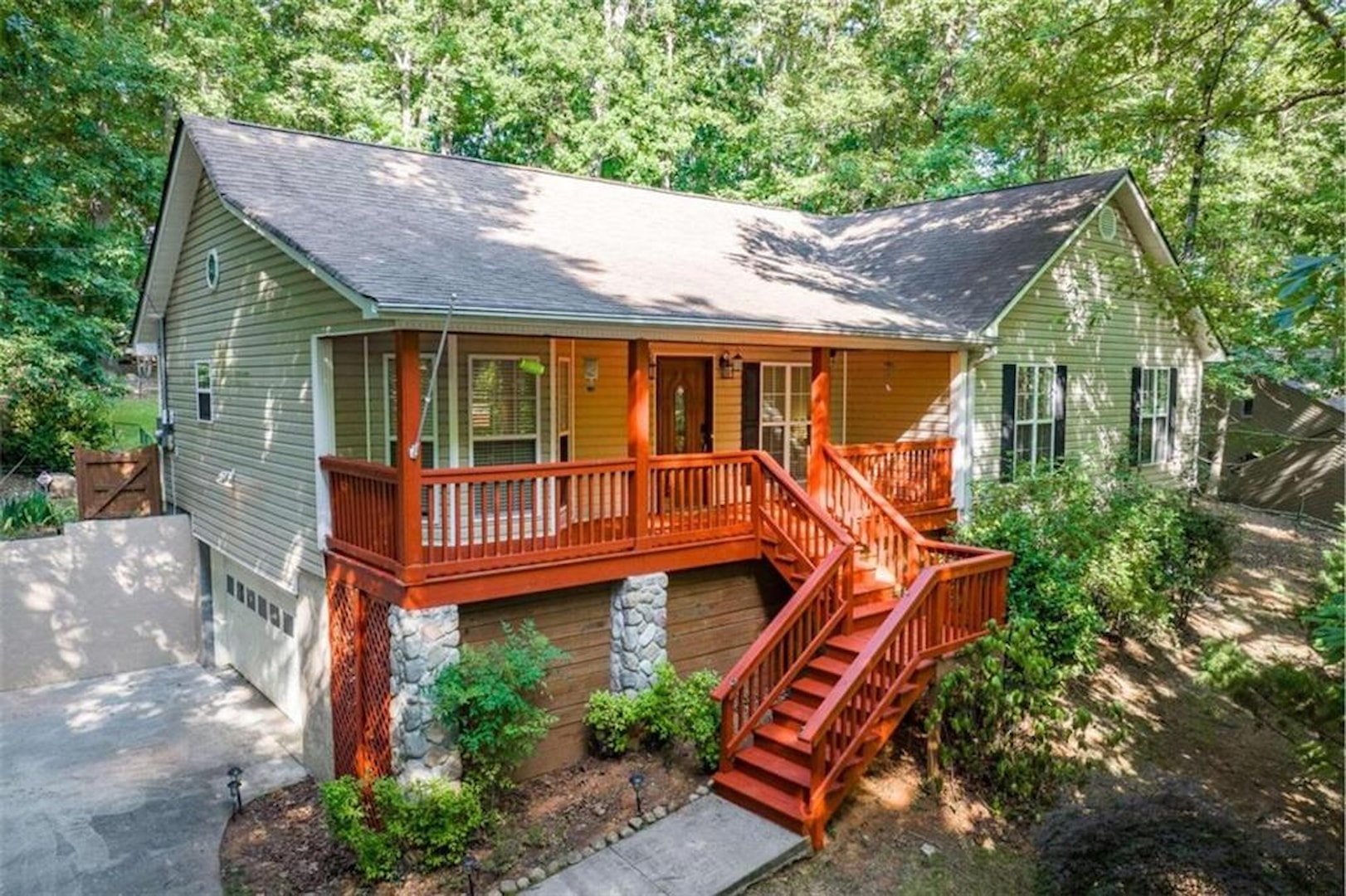 174 Pinecrest Terrace Athens, GA 30606 | MLS 7415780