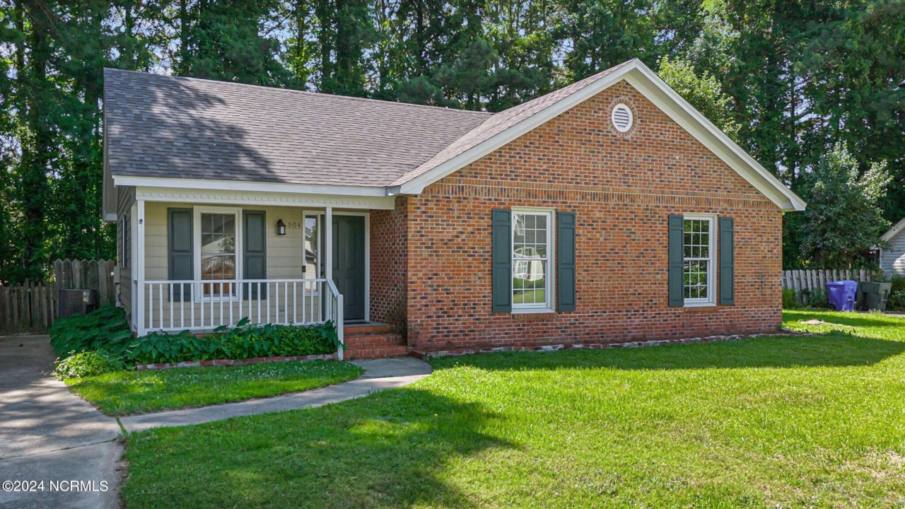 904 Autumn Dr Greenville, NC 27834