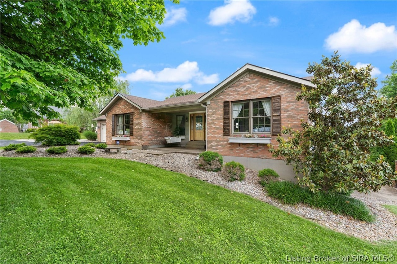 5504 W Willis Rd Georgetown, IN 47122 | MLS 202407971