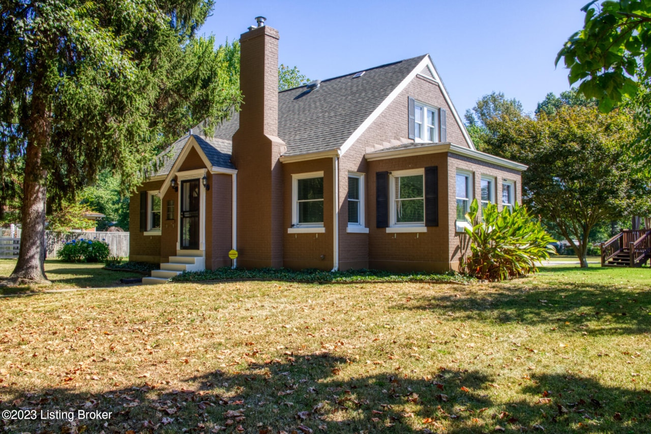 7201 Cane Run Rd, Louisville, KY 40258 - $345,000