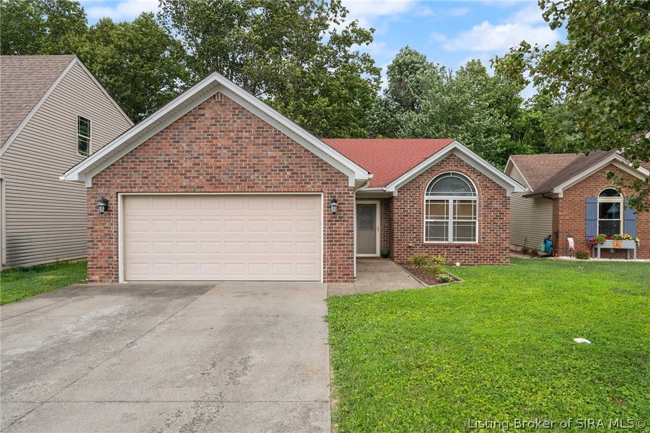 8233 Rachel Ln Sellersburg, IN 47172 | MLS 202409411