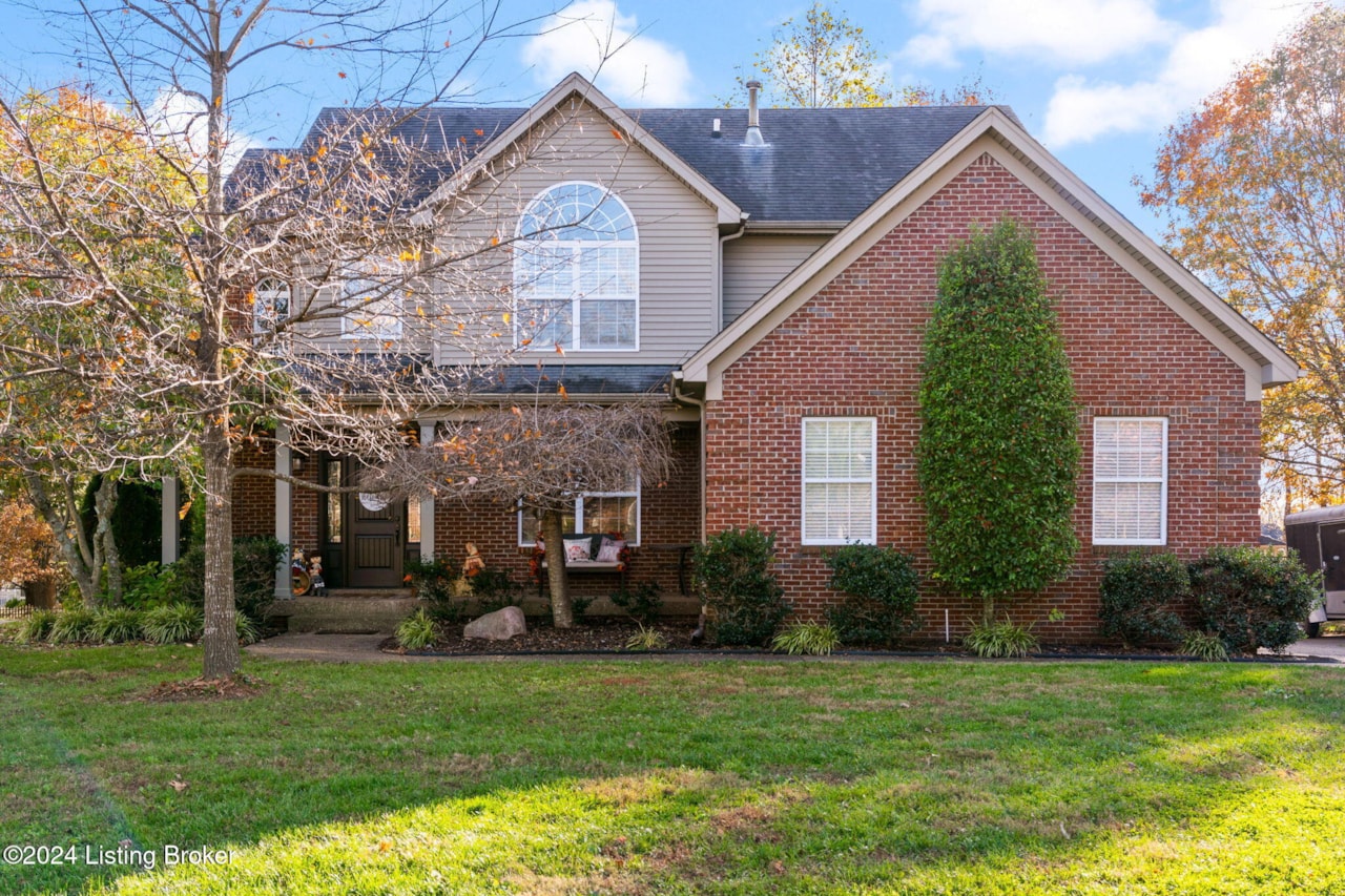 home for sale at 4004 Meadow Crest Ct Louisville KY 40245 - MLS #1675497