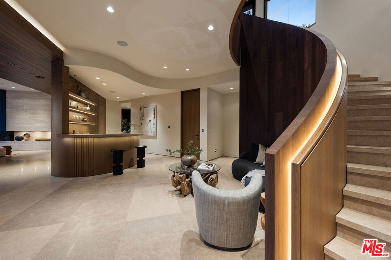 1050 Stradella Rd, Los Angeles, CA 90077 | RubyHome