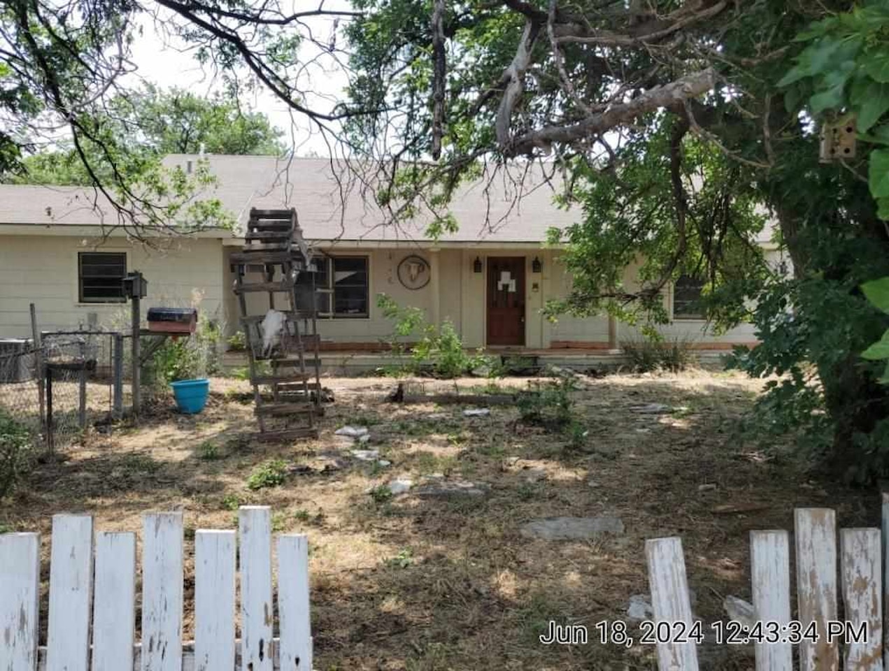 819 W C St. Eldordo, OK 73537 | MLS 166462