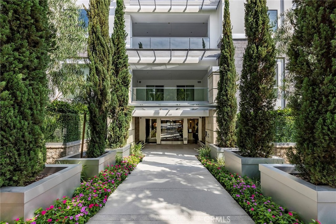 460 N Palm Dr #105, Beverly Hills, CA 90210 | RubyHome