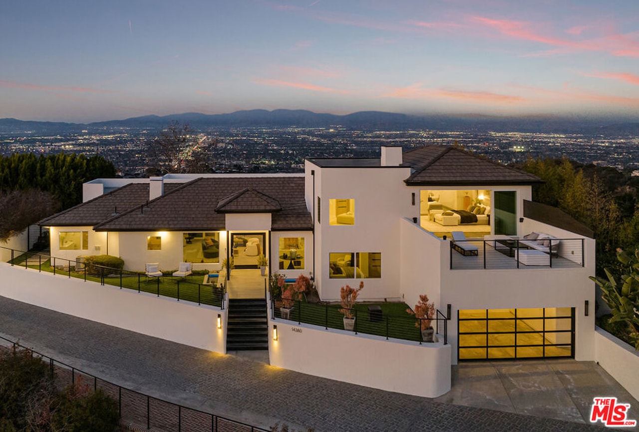 PHOTOS & DETAILS: 14380 Mulholland Dr, Los Angeles, CA 90077 For Sale ...