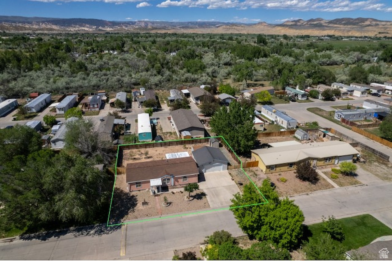 277 E 700 N Vernal, UT 84078 | MLS 2064206
