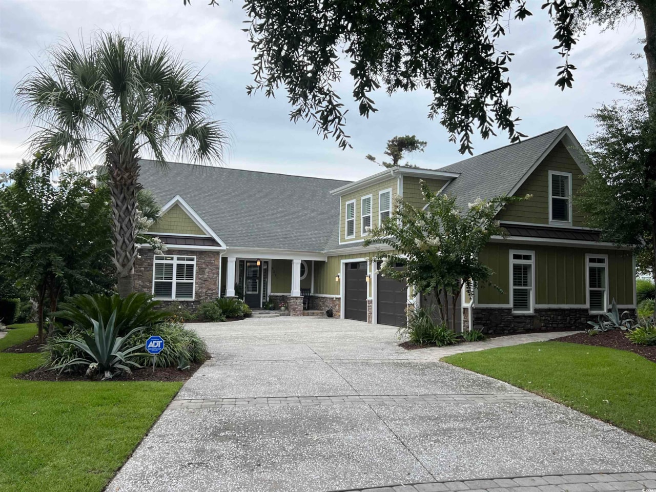 427 Ocean Pointe Ct. North Myrtle Beach, SC 29582 | MLS 2419679