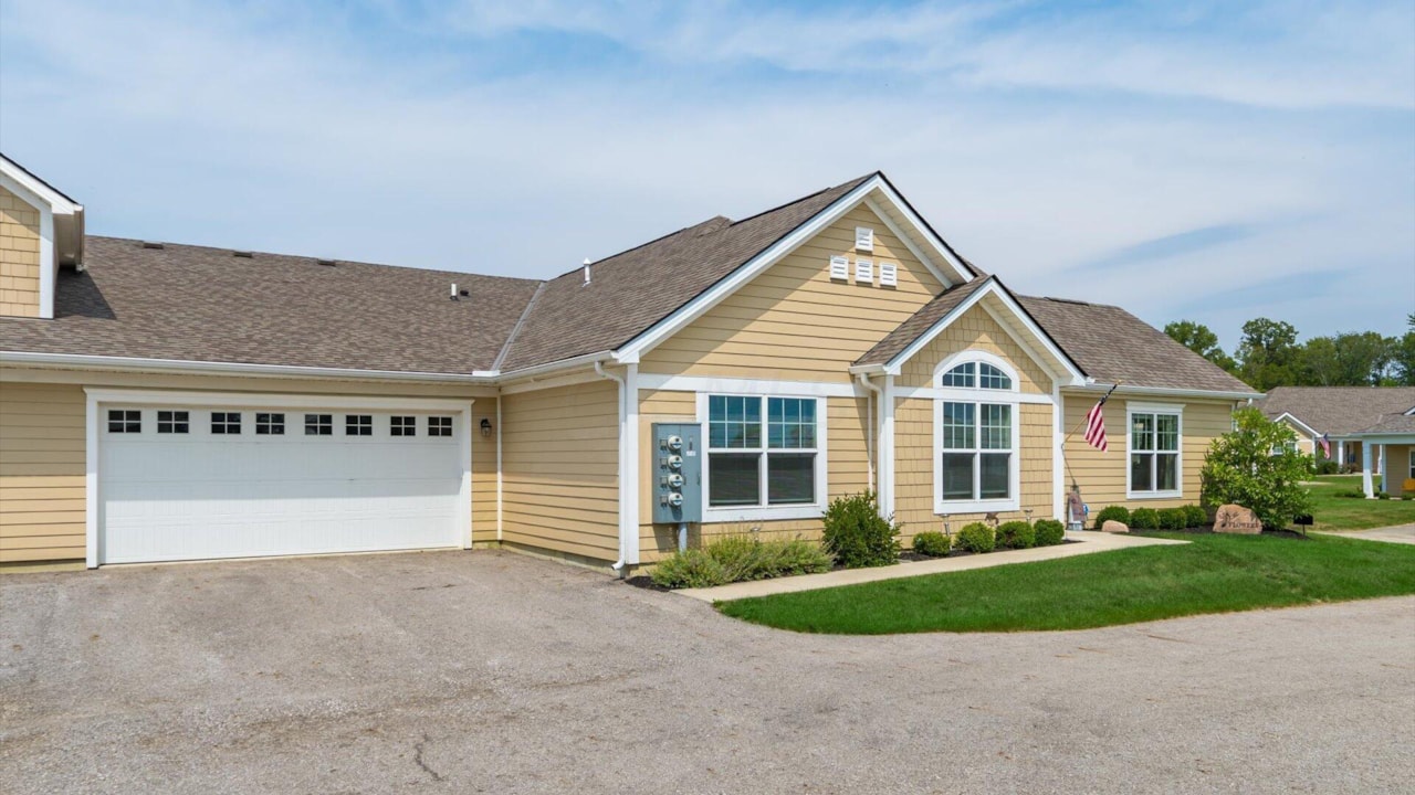 610 Newport Ln Hebron, OH 43025 | MLS 223027790