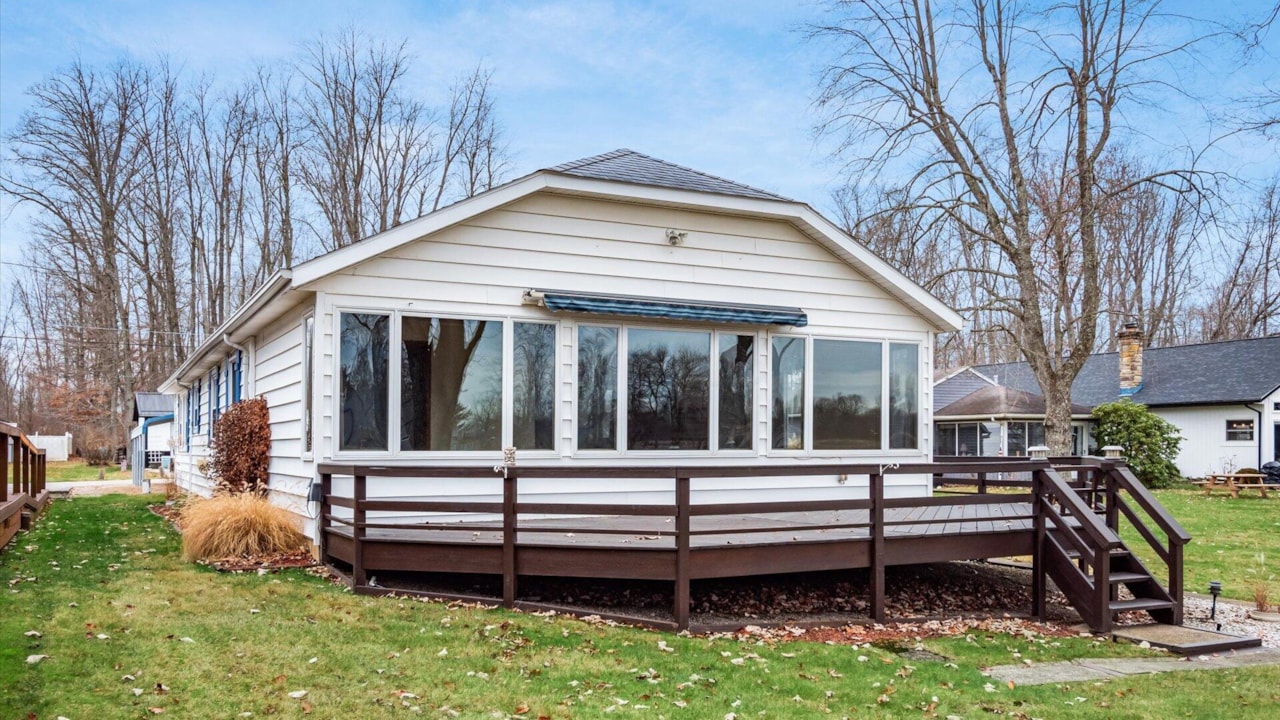 For Sale: $575,000 A home for sale for sale at 811 Maple Ave Hebron, OH ...