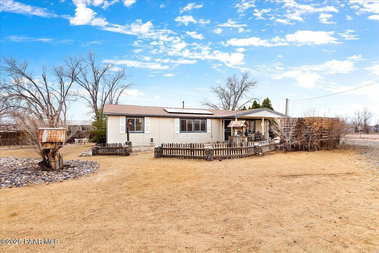 1665 W Antelope Circle Paulden, AZ 86334 | MLS 1071197