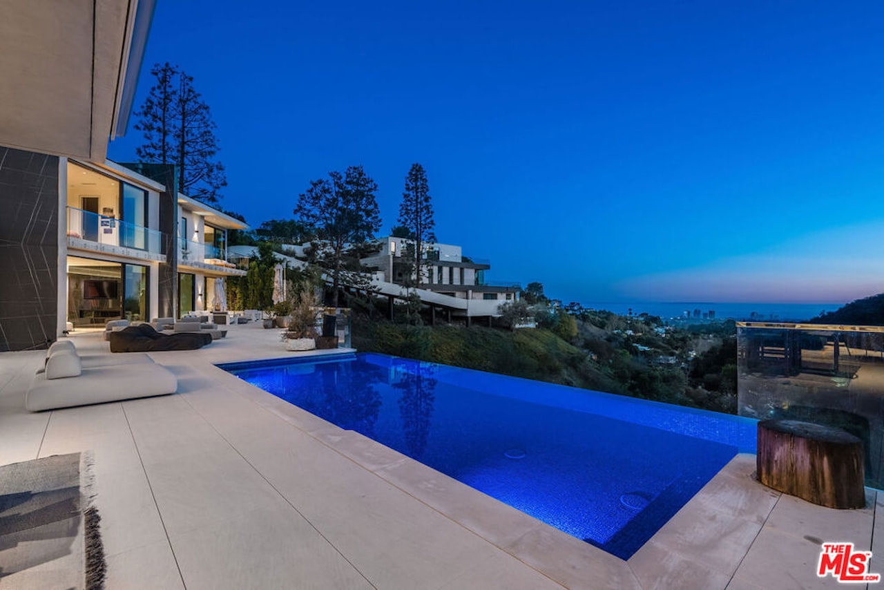 PHOTOS & DETAILS: 1037 Stradella Rd, Los Angeles, CA 90077 For Sale ...