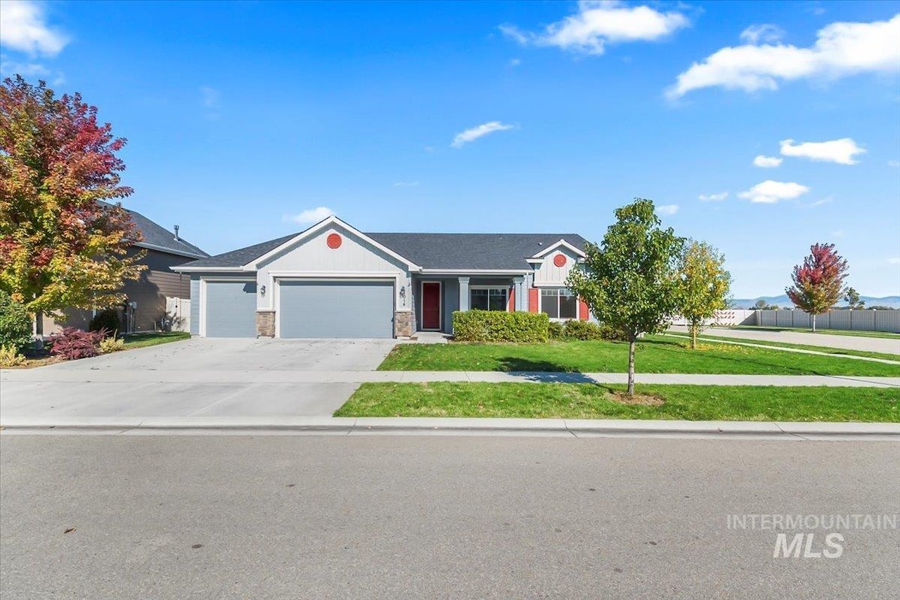 1014 W Seldovia Dr Kuna ID 83634 Timbermist home for sale $470,000