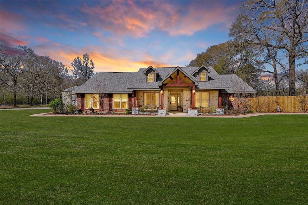 3773 Fm 2518 Rd Cleveland, TX 77327 | MLS 22663147