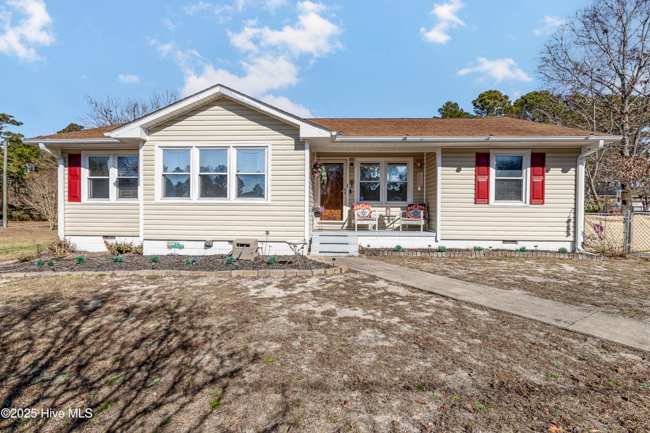 66 Sanders Dr Hubert, NC 28539 | MLS 100491108