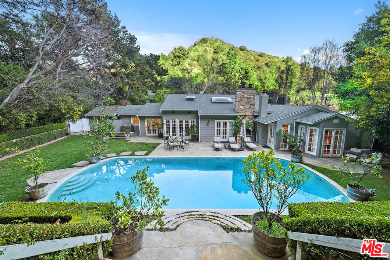 2265 Bowmont Dr, Beverly Hills, CA 90210 | RubyHome