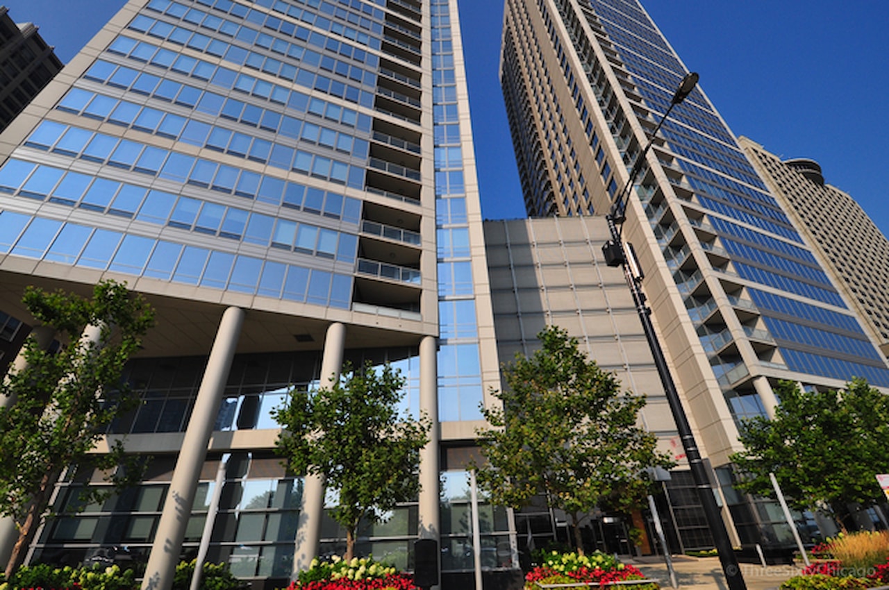 600 N Lake Shore Dr #2309 Chicago, IL 60611 | MLS 12290014