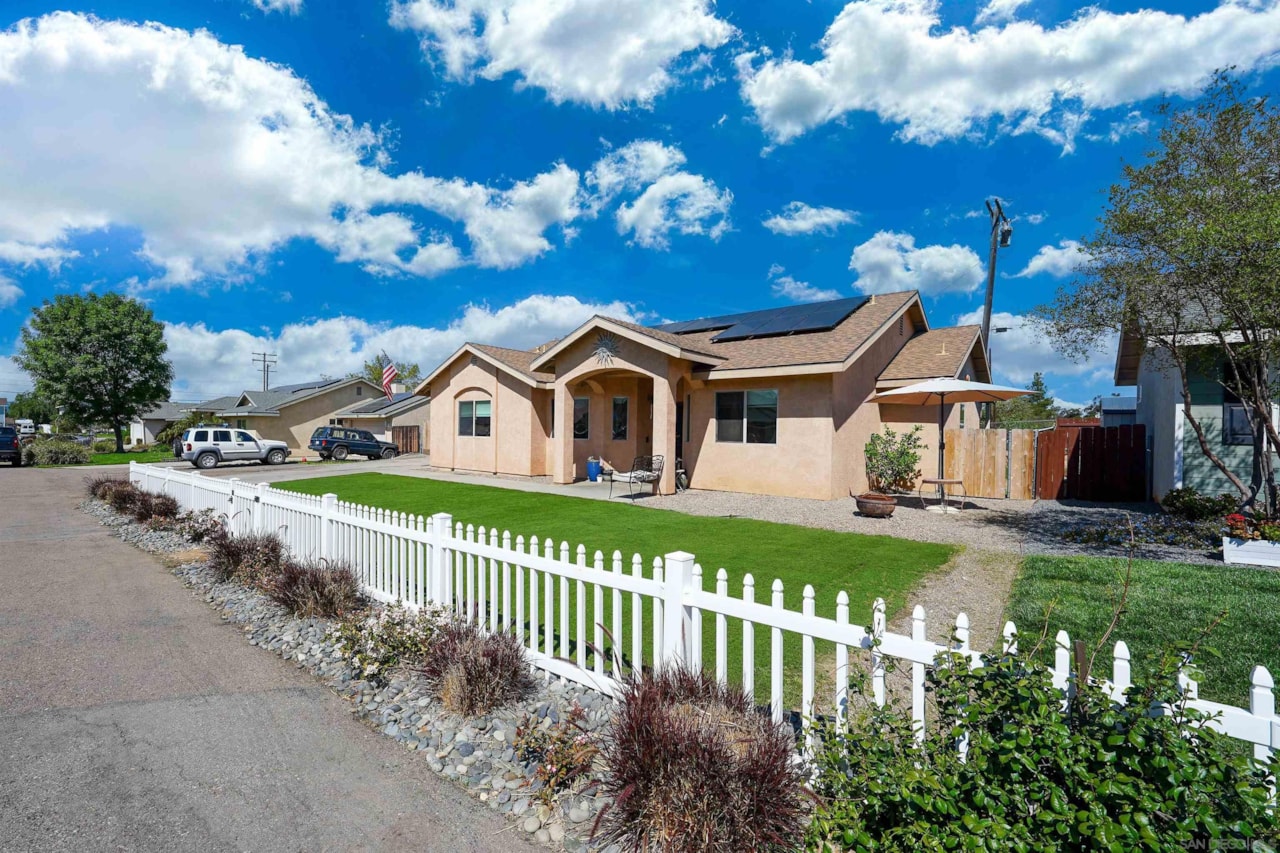 Must See! | 917 Passion Place Ramona, CA 92065 | $745,000 | MLS # 250024431