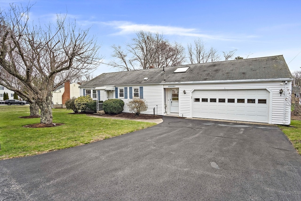 22 Anna Road Woburn, MA 01801 | MLS 73360584
