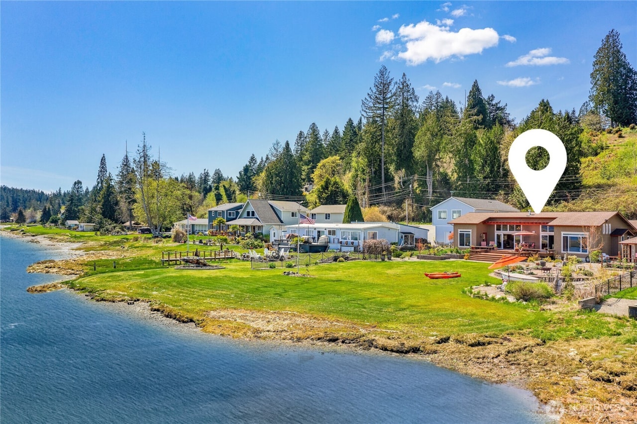 7530 E Grapeview Loop Rd Allyn, WA 98524 | MLS® 2359926