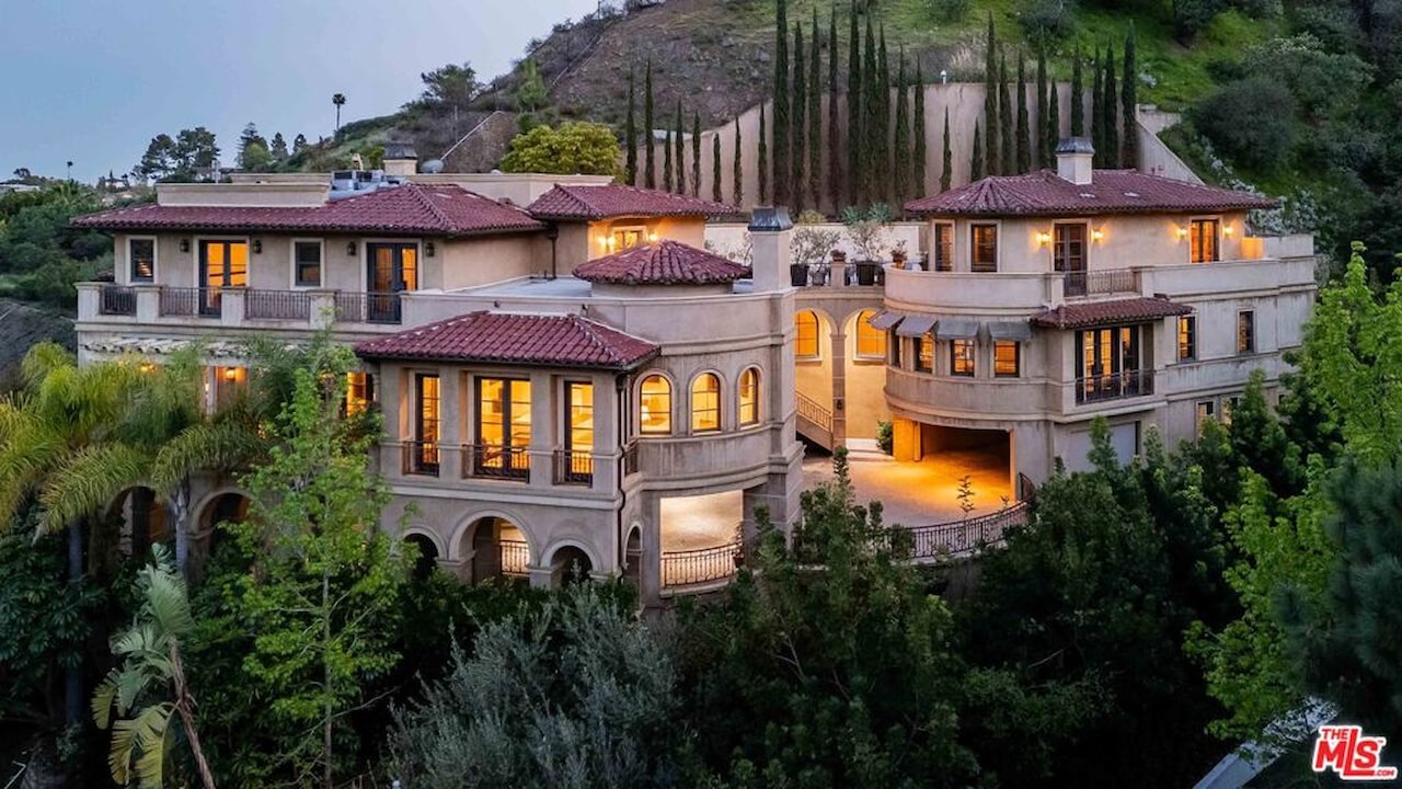 PHOTOS & DETAILS: 1744 Stone Canyon Rd, Los Angeles, CA 90077 For Sale ...