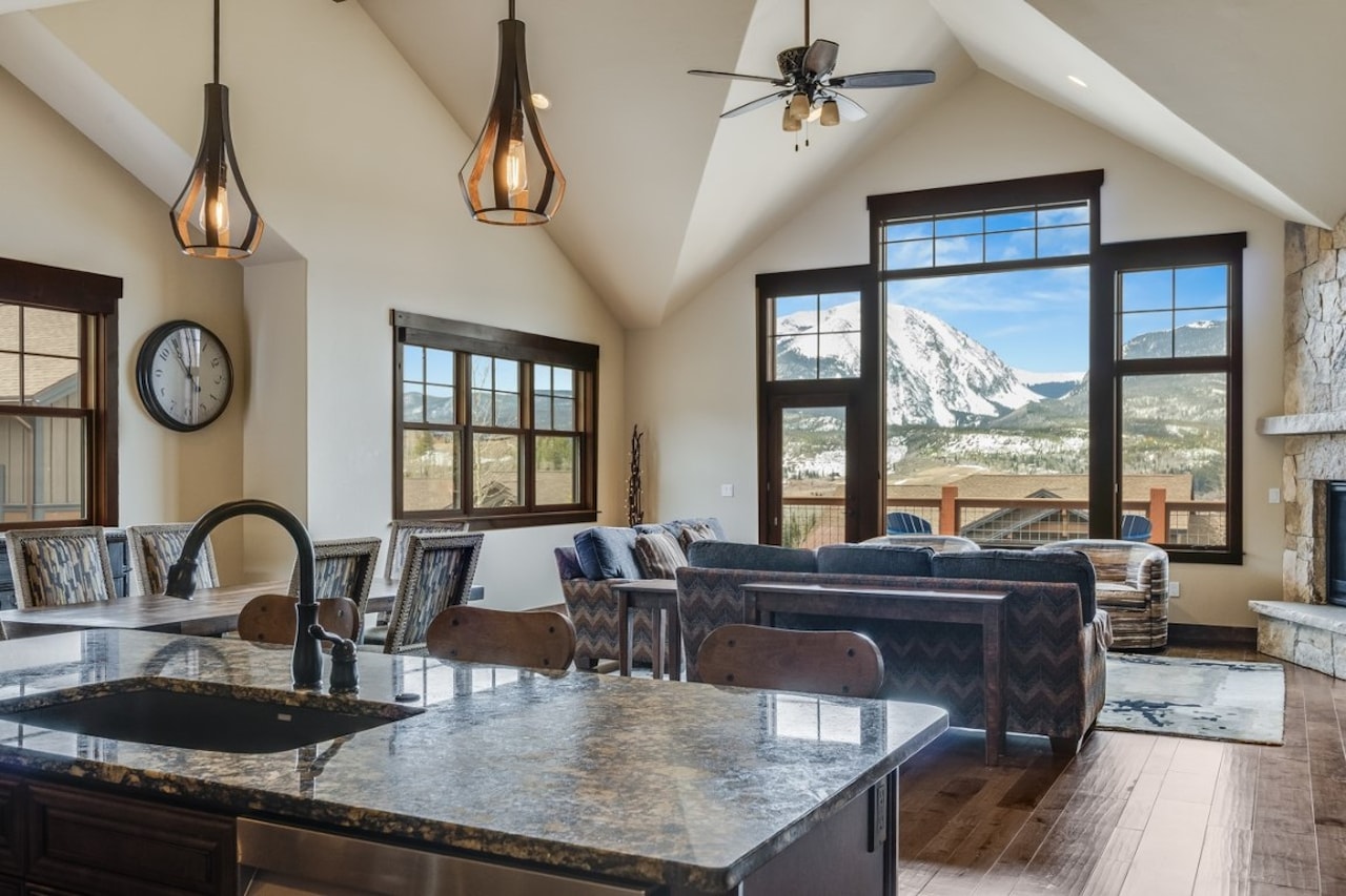 229 Stonefly DrSilverthorneCO