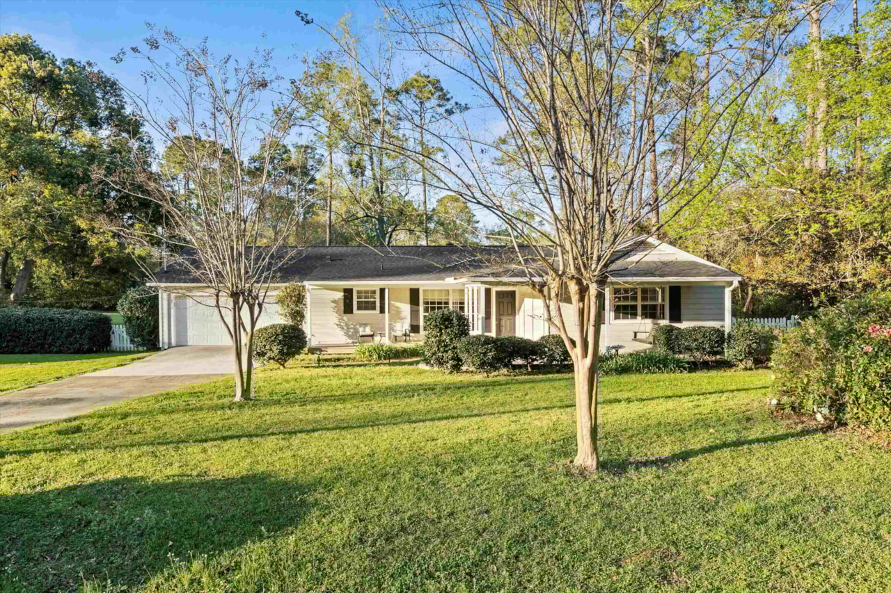 2912 Gallahadion Ct Tallahassee, FL 32309 in Killearn Acres