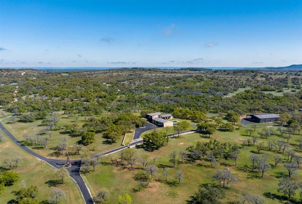 For sale 3101 Ranch Road 962 E Round Mountain, TX farm for sale