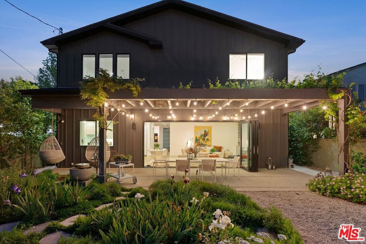 PHOTOS & DETAILS: 12555 Preston Way, Los Angeles, CA 90066 For Sale ...