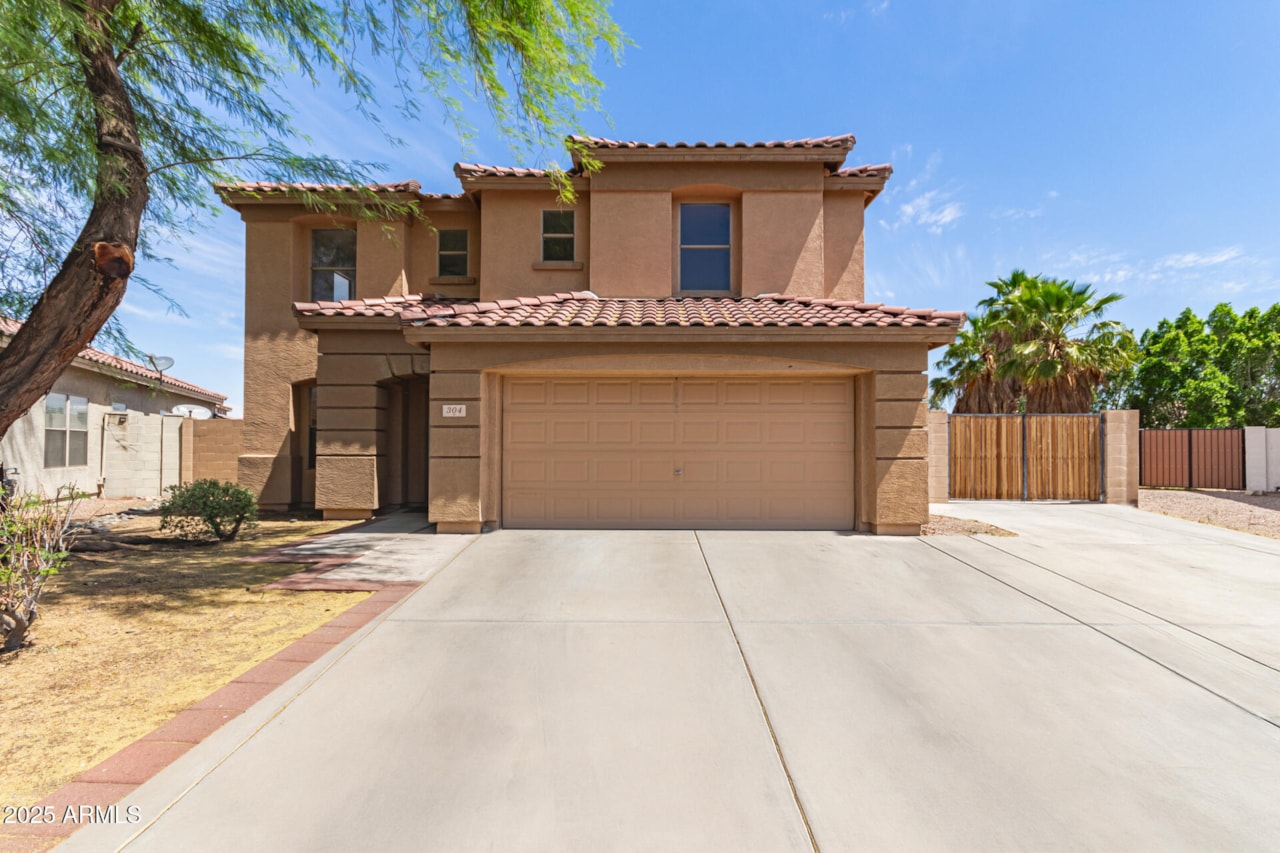 304 E Beth Dr Phoenix, AZ 85042 | MLS 6863073