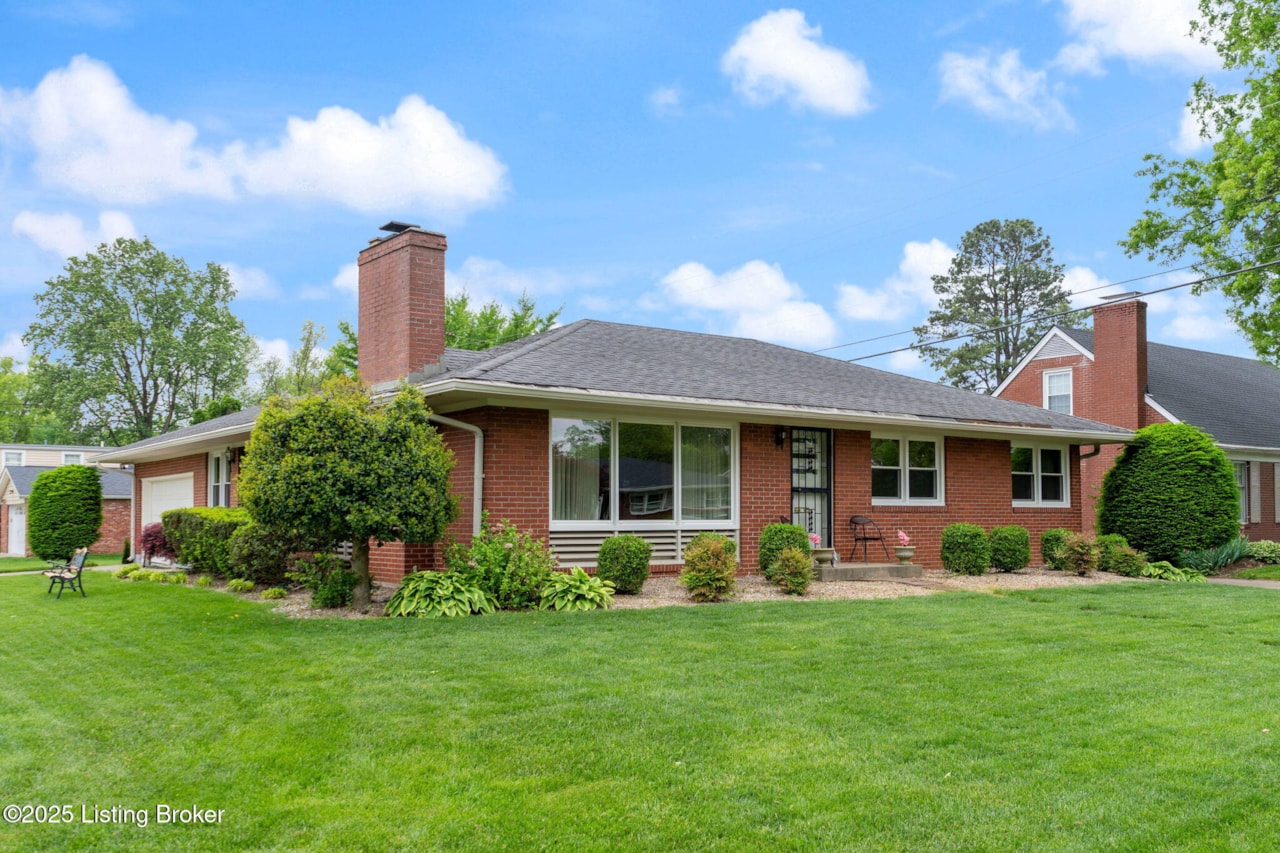 3612 Winchester Rd Louisville, KY 40207 | MLS 1686582