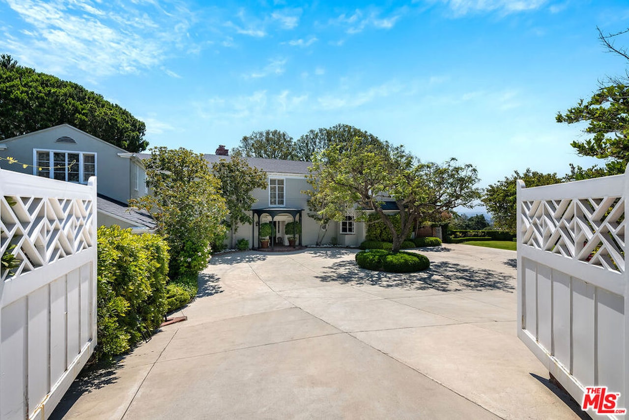 PHOTOS & DETAILS: 11080 Chalon Rd, Los Angeles, CA 90077 For Sale - MLS ...