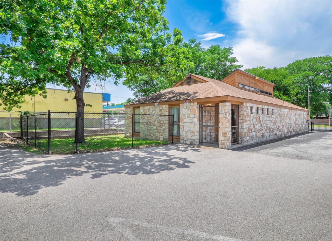 4409 Menchaca RD, Austin, TX 78745 | MLS# 8842519 | Ford Place 01 ...