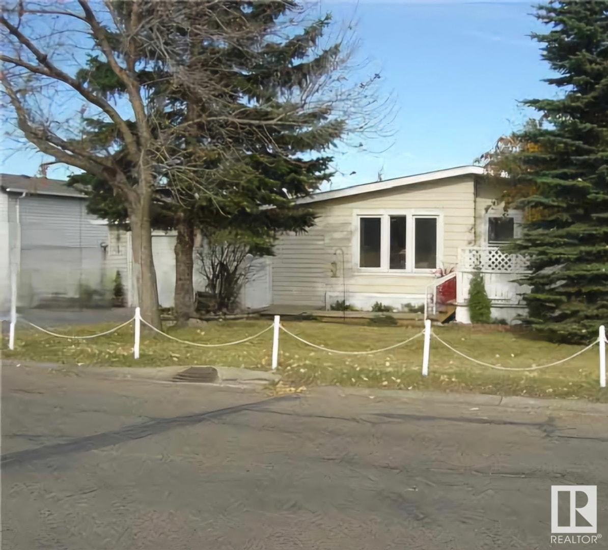 2 Oak Ridge Drive NW Edmonton, AB T6P 1G8 | MLS® E4436751