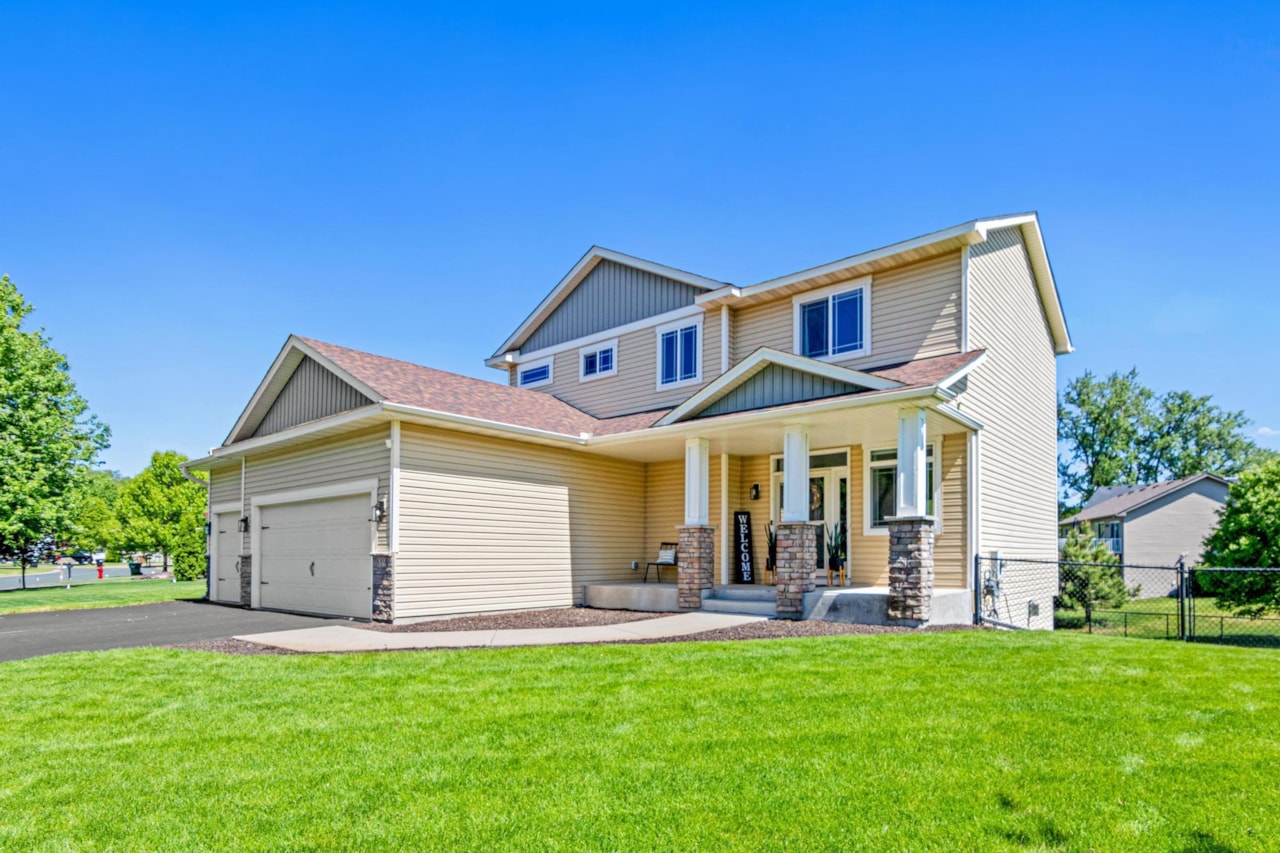 889 Kelly Street Lino Lakes, MN 55014 | MLS 6722239