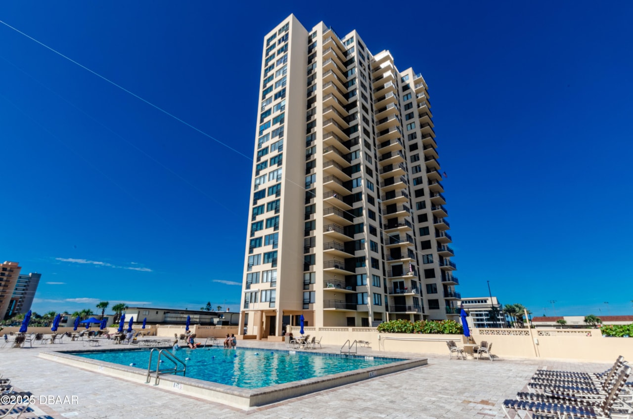 3051 S Atlantic Ave #1806 Daytona Beach Shores, FL 32118 | MLS 1213549