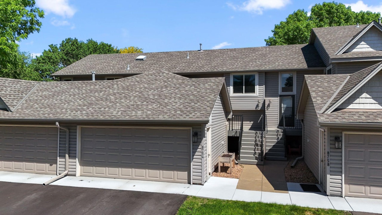 8754 Cottonwood Lane N Maple Grove, MN 55369 | MLS 6721893