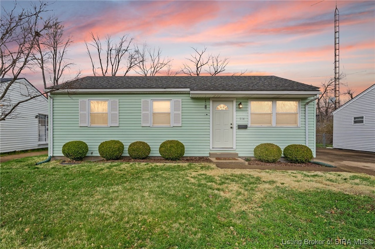 314 Villa Dr Sellersburg, IN 47172 | MLS 202507162