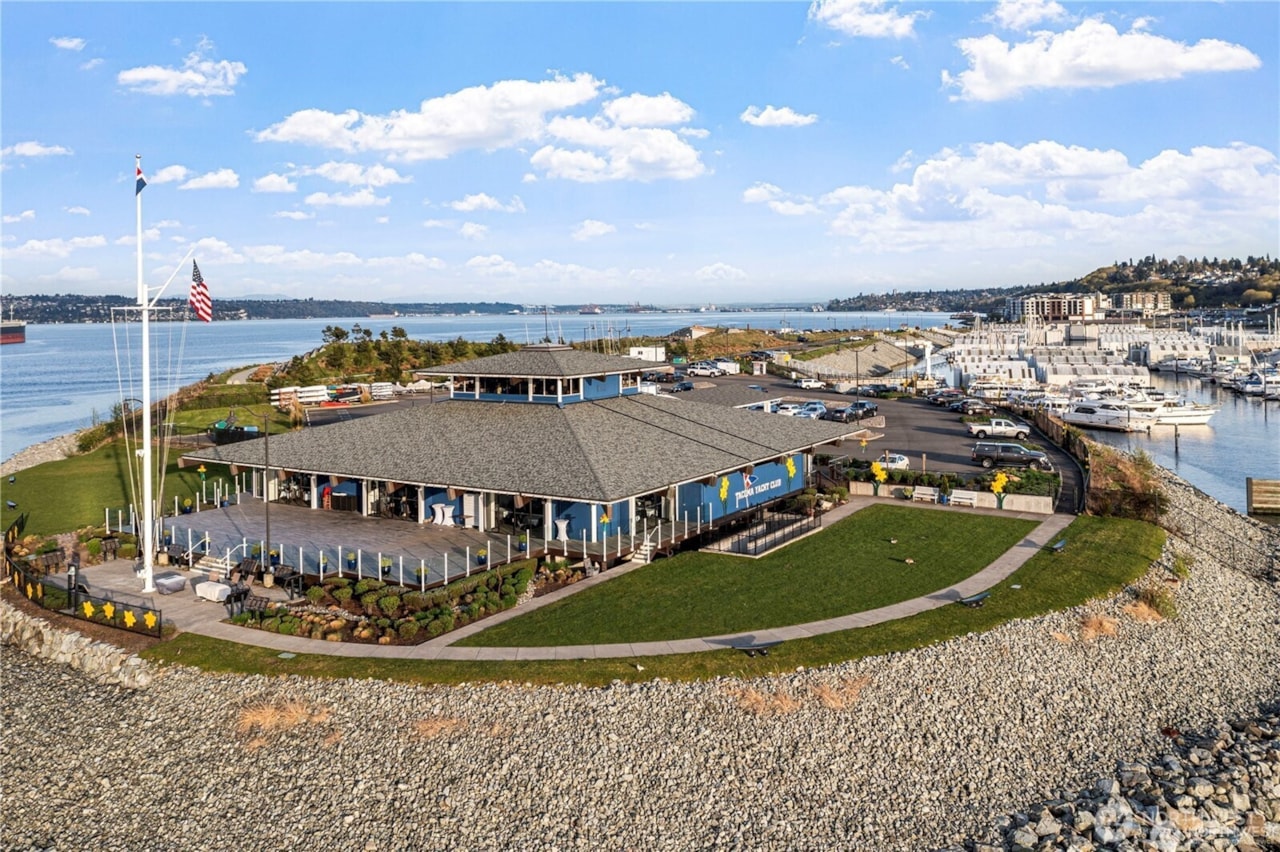 5401 Yacht Club Rd #B-214 Tacoma, WA 98407 | MLS® 2392046